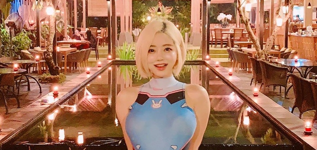 DJ Soda Reminds Us Of Her Love For Overwatch In Her New Tour Video – NERDGEIST