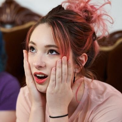 Fallcosplay To Stand in Solidarity With Her American Supporters – NERDGEIST