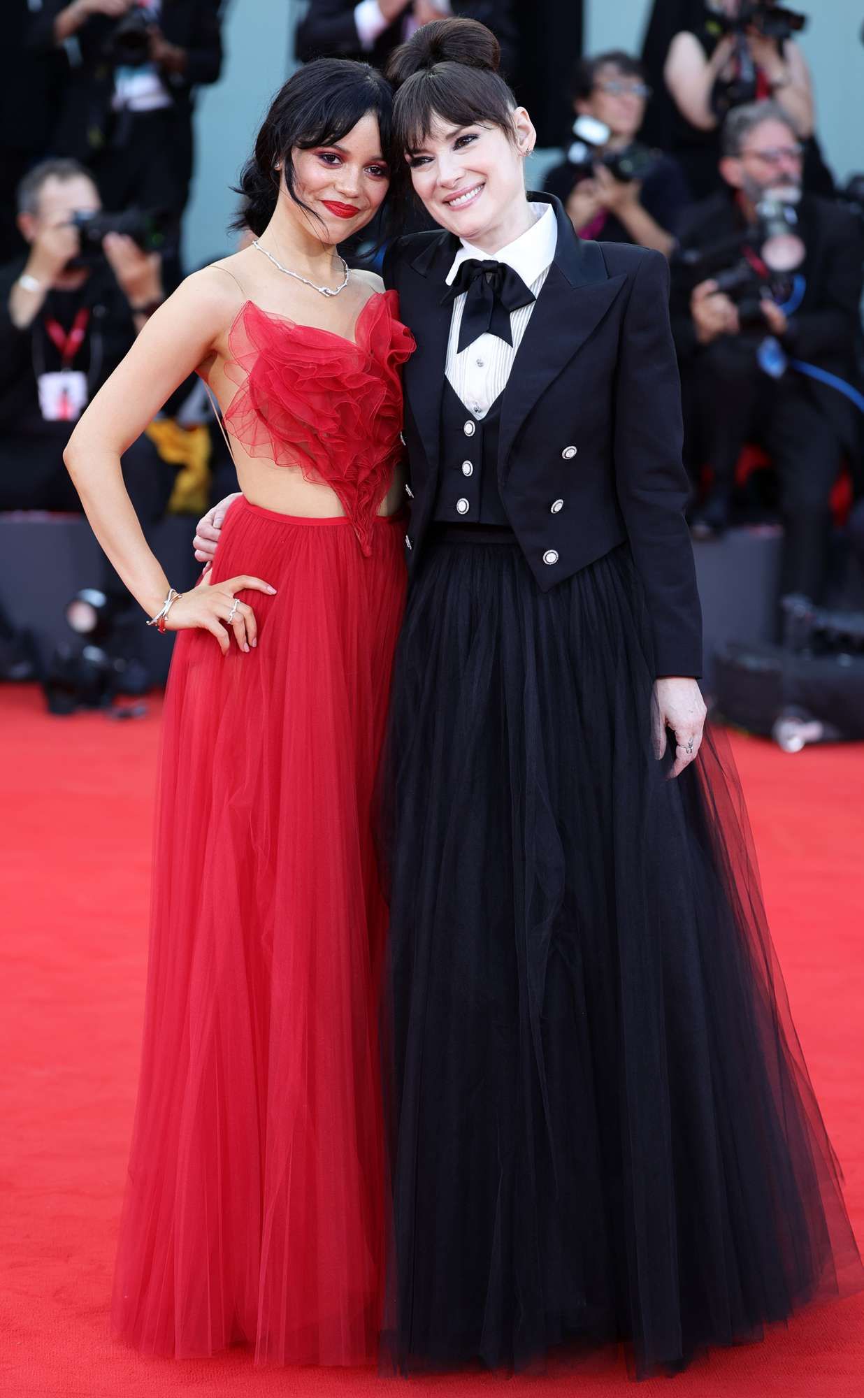 Jenna Ortega Pays Tribute to the Original Beetlejuice – NERDGEIST